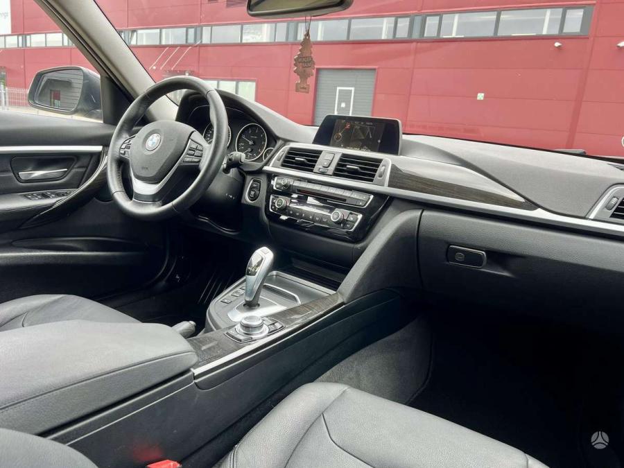 Melns BMW 320 2016 Kauņa, ar dzinēja tilpumu 2.00 L un nobraukumu 227 tūkst. km par 10699 €, foto 17 vietnē AUTOMOTO.COM.LV