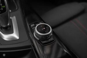 Black BMW 320 2016 in Vilnius, with an engine capacity of 2.00 L and mileage of 289 thousand km for 9850 €, photo 29 on AUTOMOTO.COM.LV