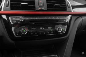 Black BMW 320 2016 in Vilnius, with an engine capacity of 2.00 L and mileage of 289 thousand km for 9850 €, photo 31 on AUTOMOTO.COM.LV