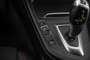 Black BMW 320 2016 in Vilnius, with an engine capacity of 2.00 L and mileage of 289 thousand km for 9850 €, photo 34 on AUTOMOTO.COM.LV