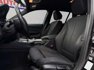Black BMW 320 2016 in Kaunas, with an engine capacity of 2.00 L and mileage of 220 thousand km for 11999 €, photo 15 on AUTOMOTO.COM.LV