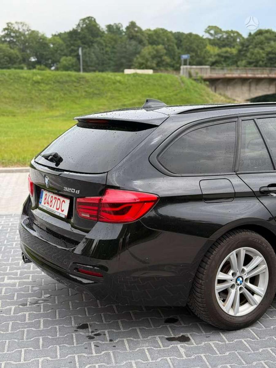 Black BMW 320 2016 in Jurbarkas, with an engine capacity of 2.00 L and mileage of 222 thousand km for 11700 €, photo 7 on AUTOMOTO.COM.LV