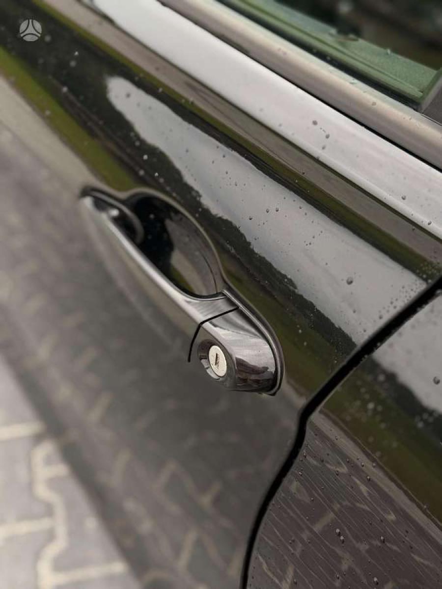 Black BMW 320 2016 in Jurbarkas, with an engine capacity of 2.00 L and mileage of 222 thousand km for 11700 €, photo 10 on AUTOMOTO.COM.LV