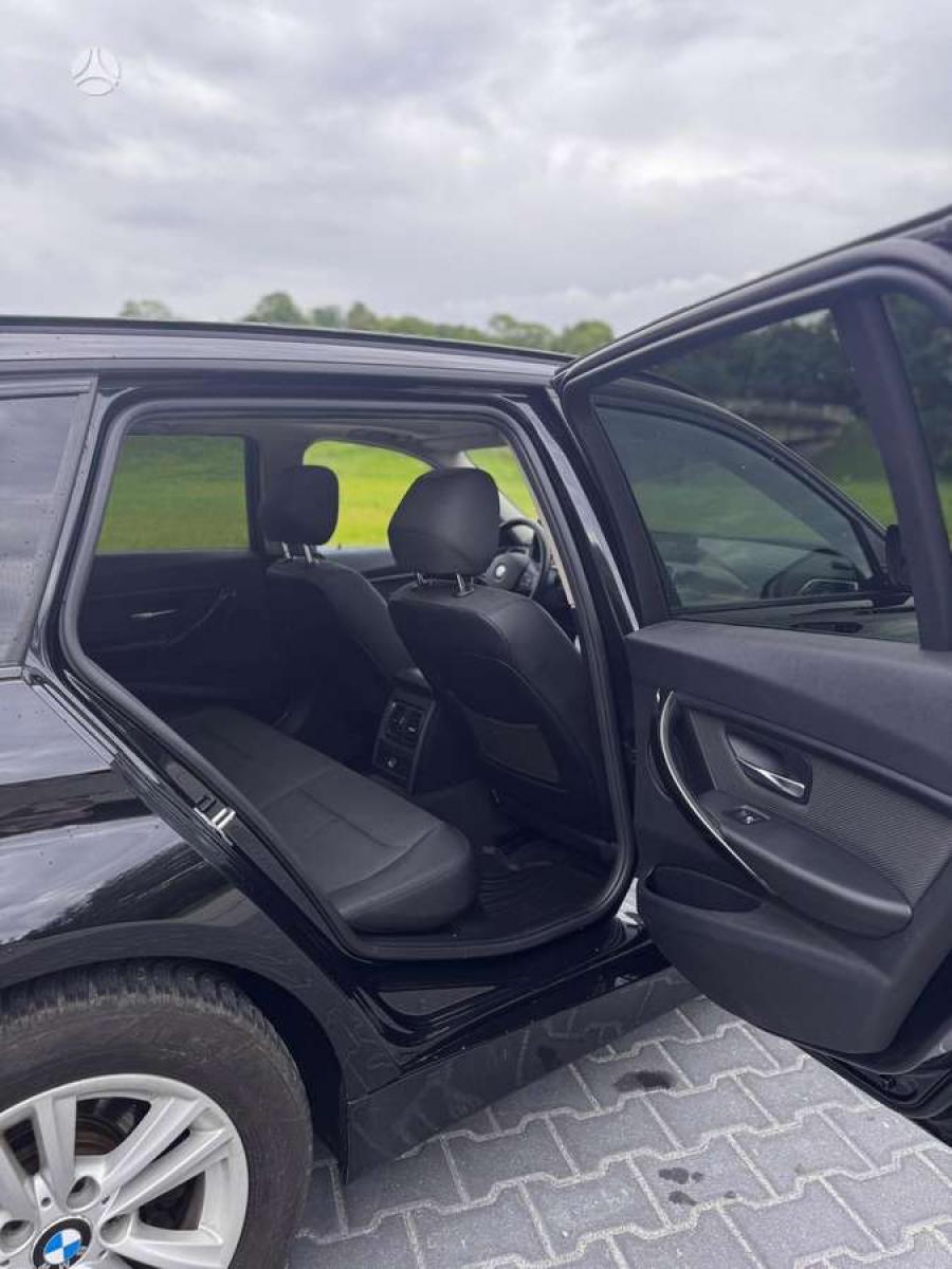 Black BMW 320 2016 in Jurbarkas, with an engine capacity of 2.00 L and mileage of 222 thousand km for 11700 €, photo 16 on AUTOMOTO.COM.LV