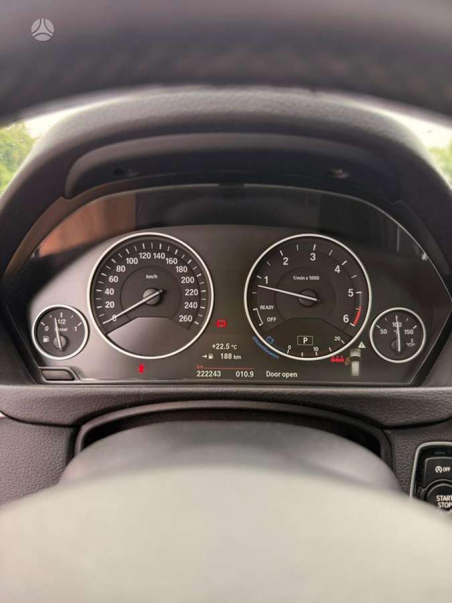 Black BMW 320 2016 in Jurbarkas, with an engine capacity of 2.00 L and mileage of 222 thousand km for 11700 €, photo 18 on AUTOMOTO.COM.LV