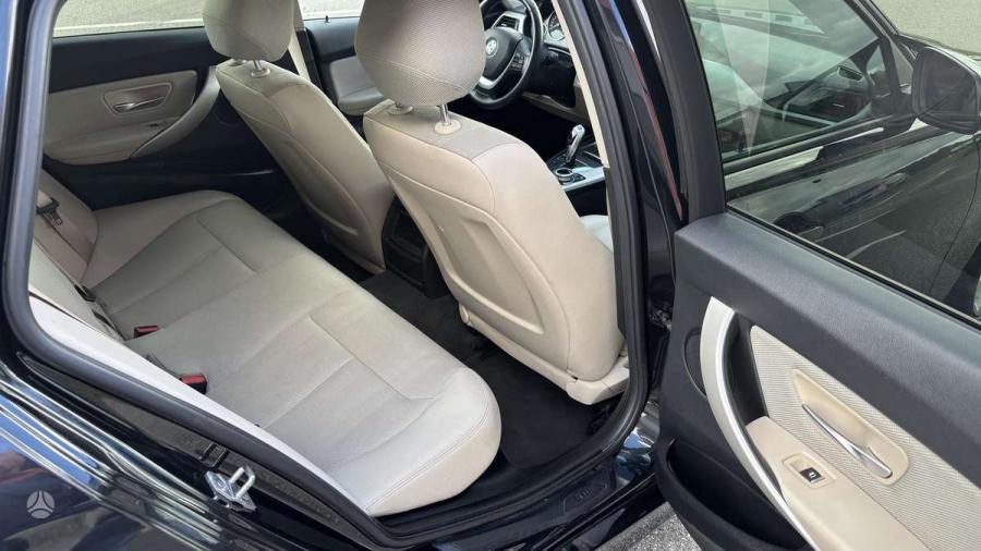 Melns BMW 320 2016 Prienai, ar dzinēja tilpumu 2.00 L un nobraukumu 287 tūkst. km par 9800 €, foto 14 vietnē AUTOMOTO.COM.LV