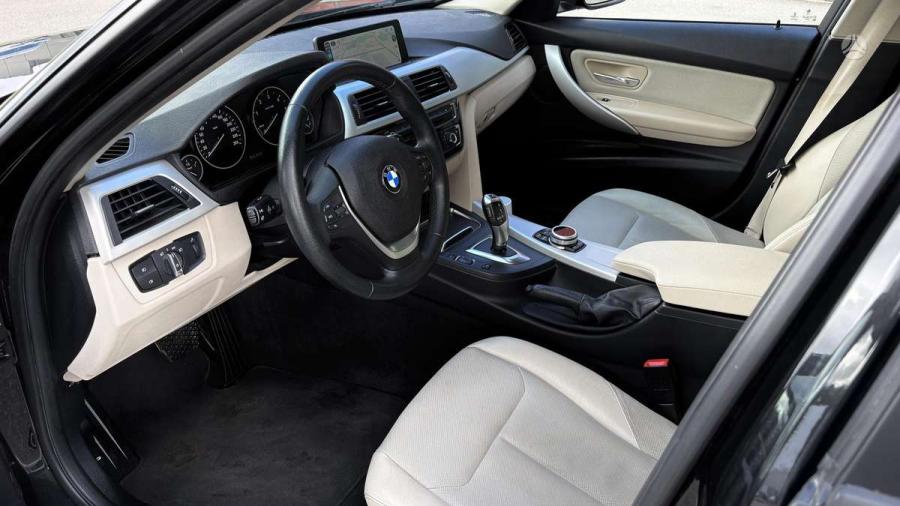 Melns BMW 320 2016 Prienai, ar dzinēja tilpumu 2.00 L un nobraukumu 287 tūkst. km par 9800 €, foto 21 vietnē AUTOMOTO.COM.LV
