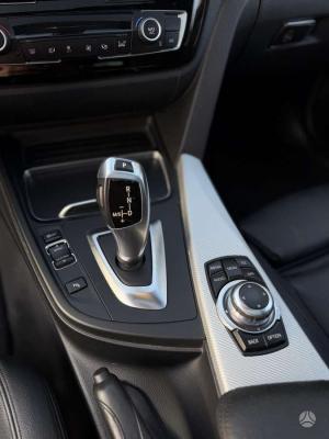 Melns BMW 320 2016 Kauņa, ar dzinēja tilpumu 2.00 L un nobraukumu 241 tūkst. km par 9300 €, foto 17 vietnē AUTOMOTO.COM.LV