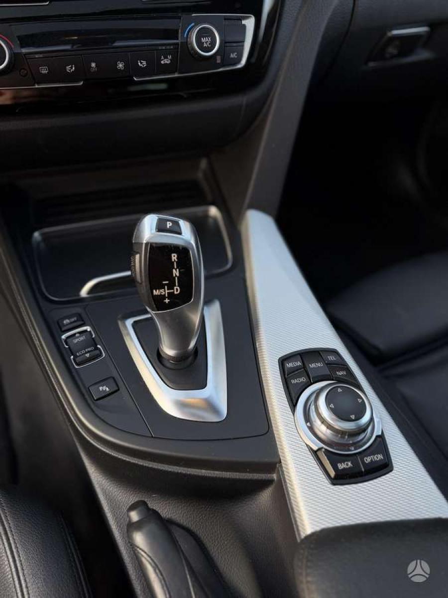 Melns BMW 320 2016 Kauņa, ar dzinēja tilpumu 2.00 L un nobraukumu 241 tūkst. km par 9300 €, foto 17 vietnē AUTOMOTO.COM.LV