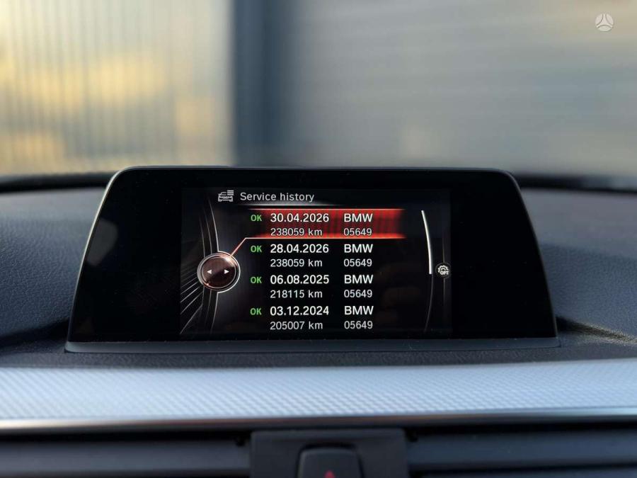 Melns BMW 320 2016 Kauņa, ar dzinēja tilpumu 2.00 L un nobraukumu 241 tūkst. km par 9300 €, foto 22 vietnē AUTOMOTO.COM.LV