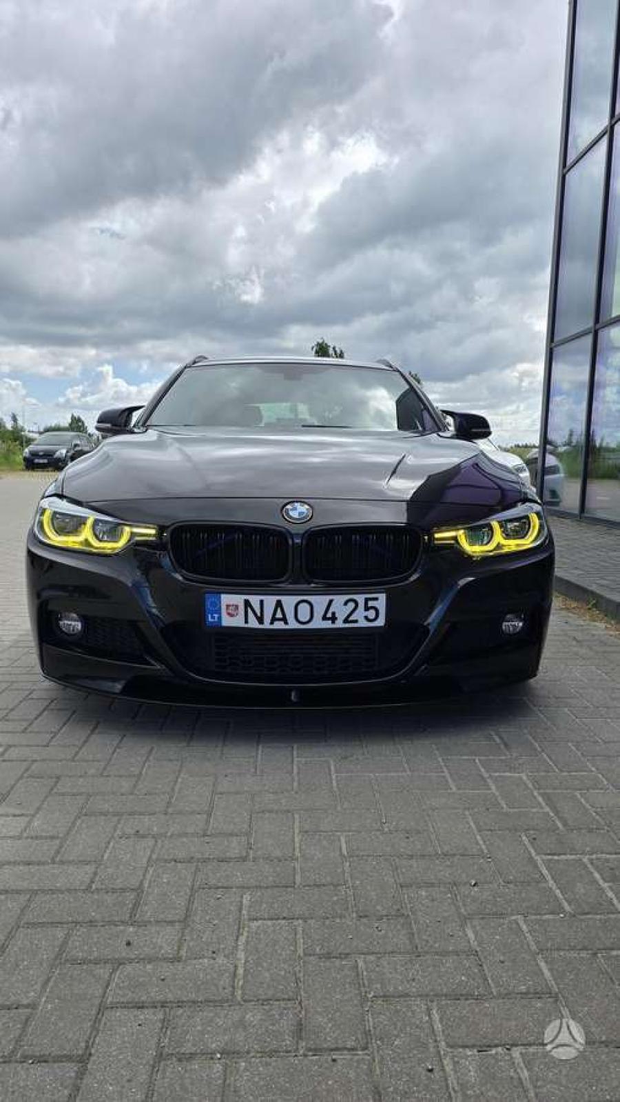 Black BMW 320 2016 in Siauliai, with an engine capacity of 2.00 L and mileage of 222 thousand km for 12800 €, photo 4 on AUTOMOTO.COM.LV