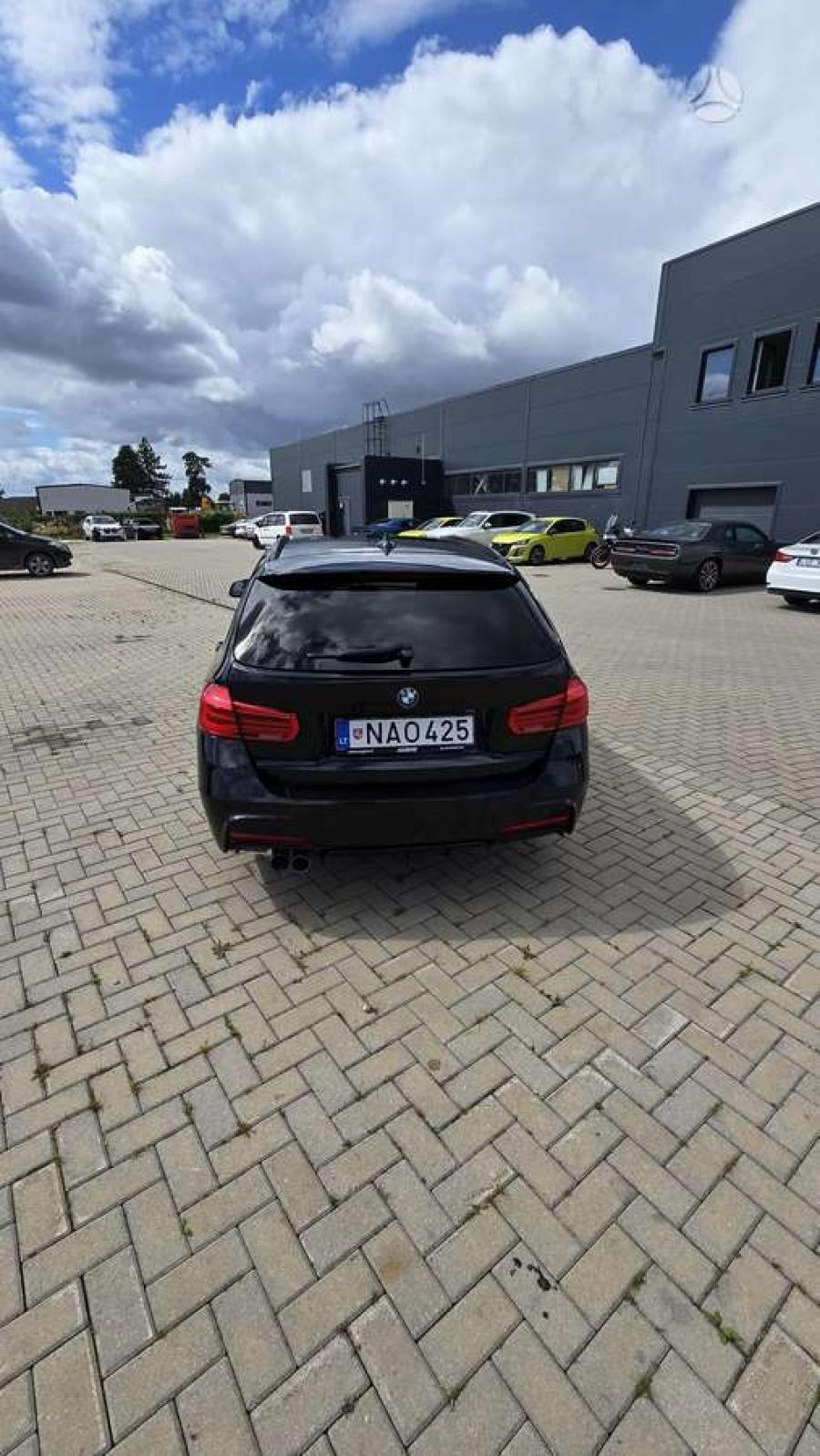 Black BMW 320 2016 in Siauliai, with an engine capacity of 2.00 L and mileage of 222 thousand km for 12800 €, photo 8 on AUTOMOTO.COM.LV