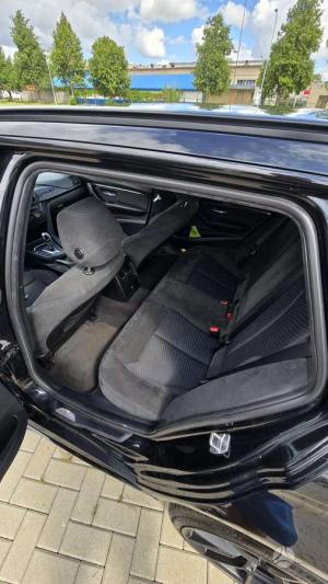 Black BMW 320 2016 in Siauliai, with an engine capacity of 2.00 L and mileage of 222 thousand km for 12800 €, photo 17 on AUTOMOTO.COM.LV