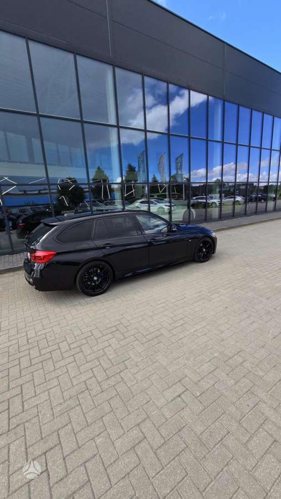 Black BMW 320 2016 in Siauliai, with an engine capacity of 2.00 L and mileage of 222 thousand km for 12800 €, photo 19 on AUTOMOTO.COM.LV