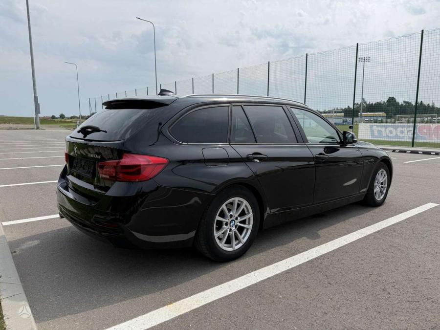 Black BMW 320 2016 in Vilnius, with an engine capacity of 2.00 L and mileage of 233 thousand km for 9200 €, photo 5 on AUTOMOTO.COM.LV