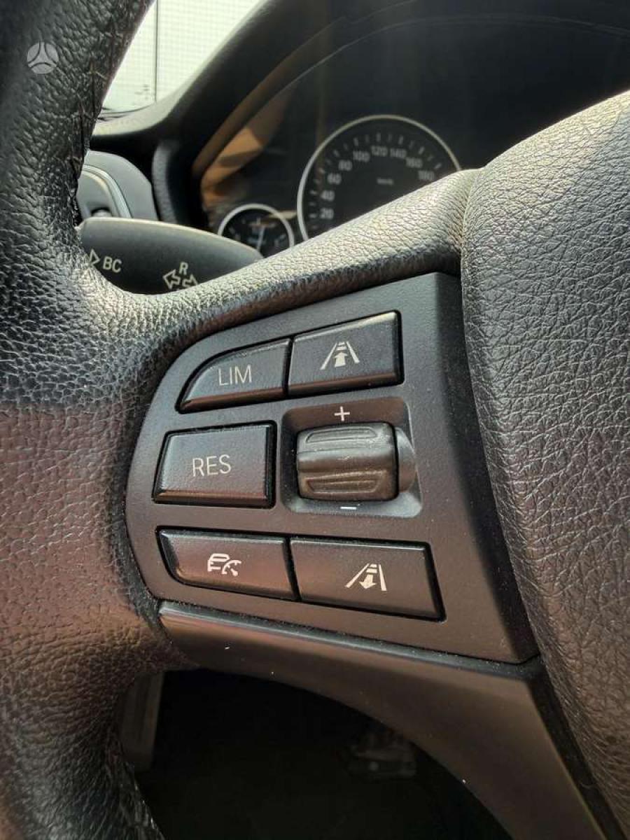 Black BMW 320 2016 in Vilnius, with an engine capacity of 2.00 L and mileage of 233 thousand km for 9200 €, photo 14 on AUTOMOTO.COM.LV