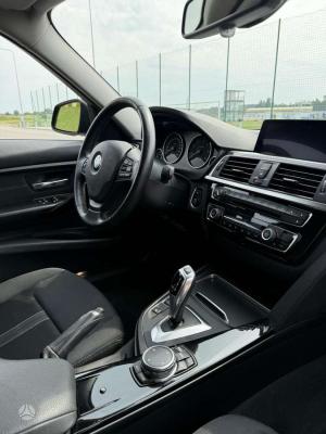 Black BMW 320 2016 in Vilnius, with an engine capacity of 2.00 L and mileage of 233 thousand km for 9200 €, photo 15 on AUTOMOTO.COM.LV
