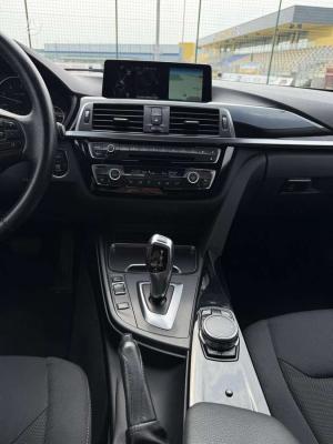 Black BMW 320 2016 in Vilnius, with an engine capacity of 2.00 L and mileage of 233 thousand km for 9200 €, photo 17 on AUTOMOTO.COM.LV