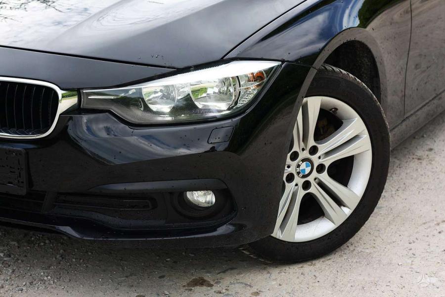 Melns BMW 320 2016 Kretinga, ar dzinēja tilpumu 2.00 L un nobraukumu 192 tūkst. km par 9499 €, foto 9 vietnē AUTOMOTO.COM.LV