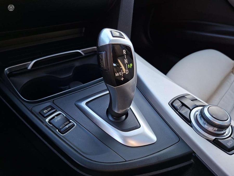 Melns BMW 320 2016 Kretinga, ar dzinēja tilpumu 2.00 L un nobraukumu 192 tūkst. km par 9499 €, foto 36 vietnē AUTOMOTO.COM.LV