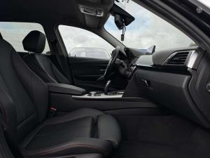 Black BMW 320 2016 in Vilnius, with an engine capacity of 2.00 L and mileage of 287 thousand km for 11390 €, photo 21 on AUTOMOTO.COM.LV