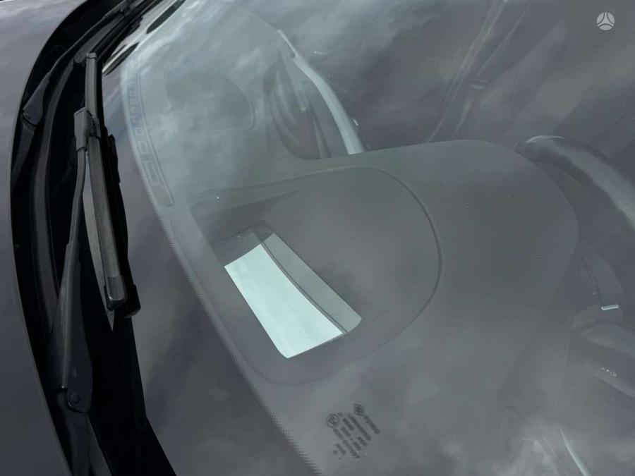 Black BMW 320 2016 in Vilnius, with an engine capacity of 2.00 L and mileage of 287 thousand km for 11390 €, photo 36 on AUTOMOTO.COM.LV