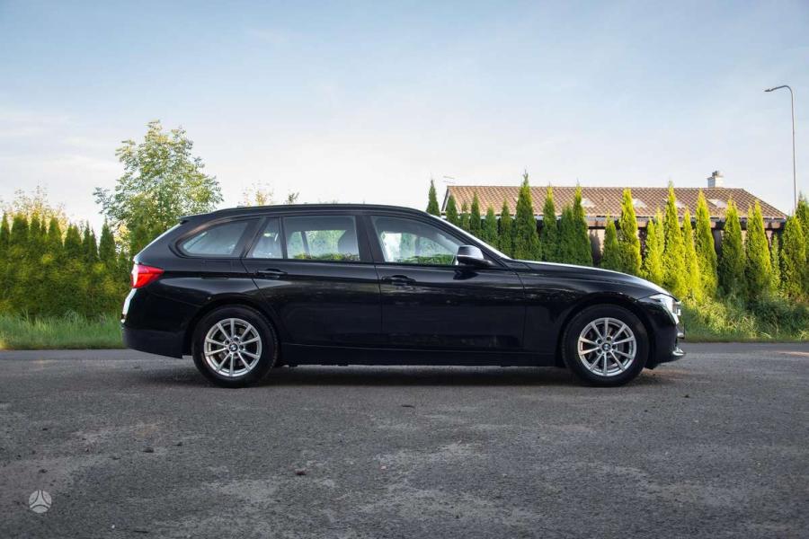 Black BMW 320 2016 in Elektrenai, with an engine capacity of 2.00 L and mileage of 222 thousand km for 9500 €, photo 3 on AUTOMOTO.COM.LV