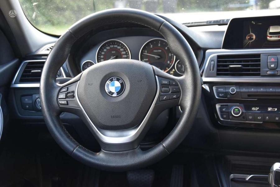 Melns BMW 320 2016 Viļņa, ar dzinēja tilpumu 2.00 L un nobraukumu 269 tūkst. km par 9200 €, foto 12 vietnē AUTOMOTO.COM.LV