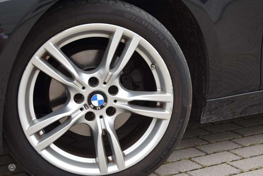 Black BMW 320 2016 in Vilnius, with an engine capacity of 2.00 L and mileage of 288 thousand km for 9200 €, photo 11 on AUTOMOTO.COM.LV