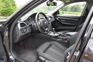 Black BMW 320 2016 in Vilnius, with an engine capacity of 2.00 L and mileage of 288 thousand km for 9200 €, photo 12 on AUTOMOTO.COM.LV