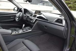 Black BMW 320 2016 in Vilnius, with an engine capacity of 2.00 L and mileage of 288 thousand km for 9200 €, photo 18 on AUTOMOTO.COM.LV