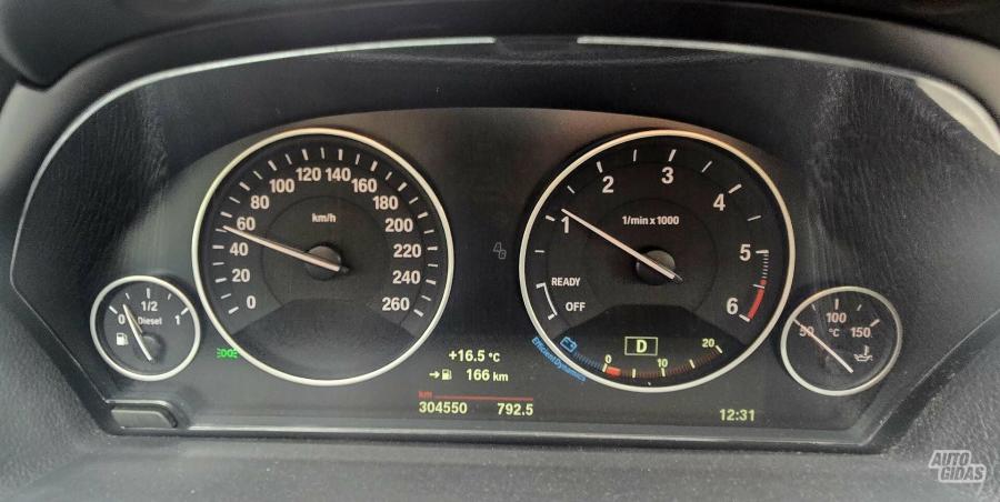 Black BMW 320 2016 in Varena, with an engine capacity of 2.00 L and mileage of 31 thousand km for 10500 €, photo 5 on AUTOMOTO.COM.LV