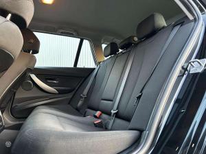 Melns BMW 320 2016 Kauņa, ar dzinēja tilpumu 2.00 L un nobraukumu 300 tūkst. km par 7999 €, foto 17 vietnē AUTOMOTO.COM.LV