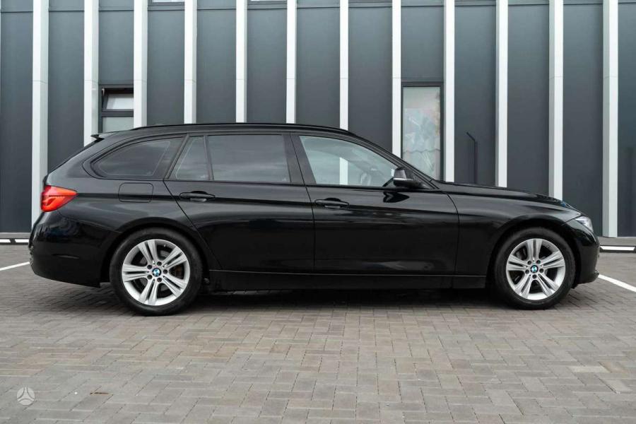 Melns BMW 320 2016 Viļņa, ar dzinēja tilpumu 2.00 L un nobraukumu 289 tūkst. km par 9100 €, foto 12 vietnē AUTOMOTO.COM.LV