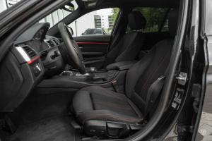 Melns BMW 320 2016 Viļņa, ar dzinēja tilpumu 2.00 L un nobraukumu 289 tūkst. km par 9100 €, foto 17 vietnē AUTOMOTO.COM.LV
