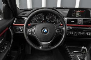 Melns BMW 320 2016 Viļņa, ar dzinēja tilpumu 2.00 L un nobraukumu 289 tūkst. km par 9100 €, foto 21 vietnē AUTOMOTO.COM.LV
