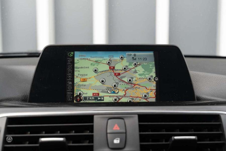 Melns BMW 320 2016 Viļņa, ar dzinēja tilpumu 2.00 L un nobraukumu 289 tūkst. km par 9100 €, foto 23 vietnē AUTOMOTO.COM.LV