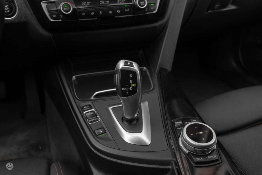Melns BMW 320 2016 Viļņa, ar dzinēja tilpumu 2.00 L un nobraukumu 289 tūkst. km par 9100 €, foto 26 vietnē AUTOMOTO.COM.LV