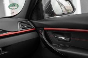Melns BMW 320 2016 Viļņa, ar dzinēja tilpumu 2.00 L un nobraukumu 289 tūkst. km par 9100 €, foto 27 vietnē AUTOMOTO.COM.LV
