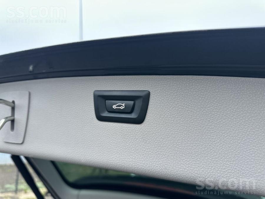 Melns BMW 320 2016 Bauska, ar dzinēja tilpumu 2.00 L un nobraukumu 249 tūkst. km par 10800 €, foto 15 vietnē AUTOMOTO.COM.LV