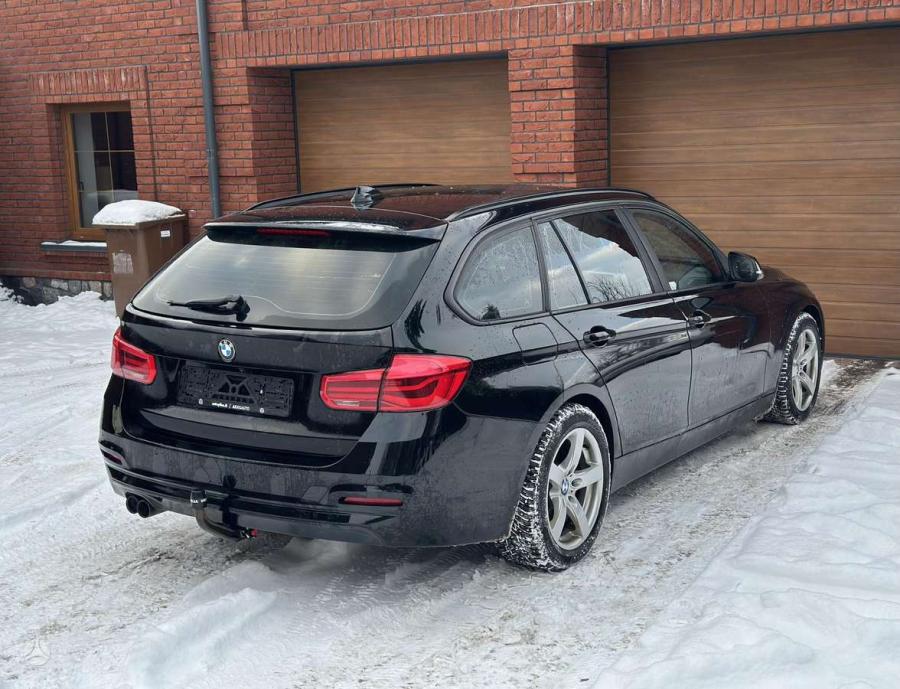 Black BMW 320 2017 in Kursenai, with an engine capacity of 2.00 L and mileage of 255 thousand km for 10200 €, photo 3 on AUTOMOTO.COM.LV