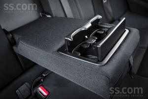 Black BMW 320 2017 in Riga, with an engine capacity of 2.00 L and mileage of 282 thousand km for 11990 €, photo 15 on AUTOMOTO.COM.LV