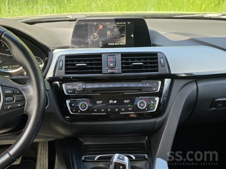 Black BMW 320 2017 in Riga, with an engine capacity of 2.00 L and mileage of 0 thousand km for 9950 €, photo 7 on AUTOMOTO.COM.LV