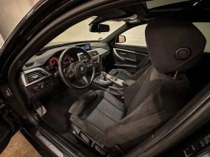 Black BMW 320 2017 in Jurmala, with an engine capacity of 2.00 L and mileage of 276 thousand km for 13950 €, photo 19 on AUTOMOTO.COM.LV