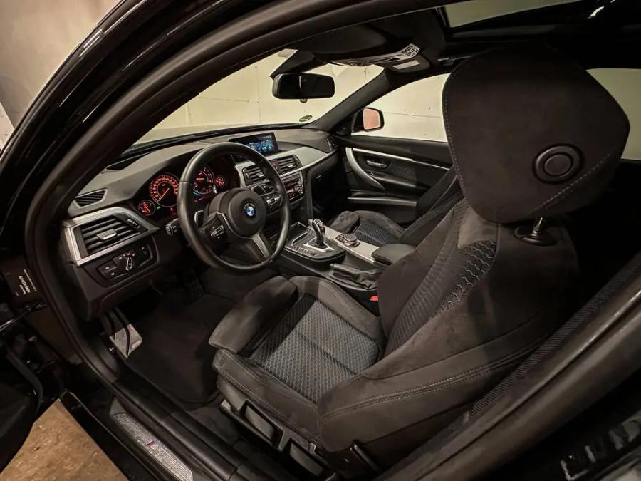 Black BMW 320 2017 in Jurmala, with an engine capacity of 2.00 L and mileage of 276 thousand km for 13950 €, photo 19 on AUTOMOTO.COM.LV