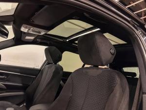 Black BMW 320 2017 in Jurmala, with an engine capacity of 2.00 L and mileage of 276 thousand km for 13950 €, photo 23 on AUTOMOTO.COM.LV