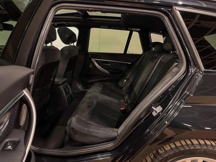 Black BMW 320 2017 in Jurmala, with an engine capacity of 2.00 L and mileage of 276 thousand km for 13950 €, photo 28 on AUTOMOTO.COM.LV
