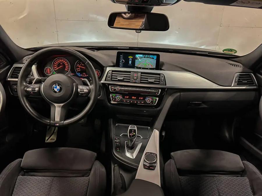 Black BMW 320 2017 in Jurmala, with an engine capacity of 2.00 L and mileage of 276 thousand km for 13950 €, photo 31 on AUTOMOTO.COM.LV