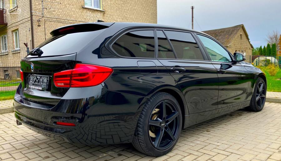 Black BMW 320 2017 in Kretinga, with an engine capacity of 2.00 L and mileage of 291 thousand km for 10999 €, photo 6 on AUTOMOTO.COM.LV