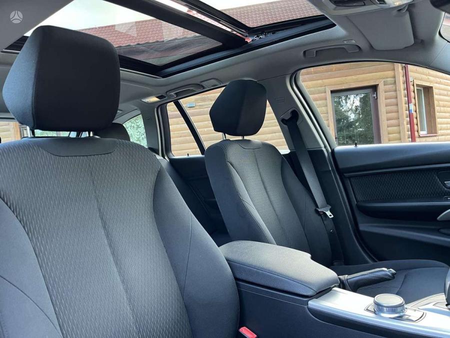 Melns BMW 320 2017 Kaišiadorys, ar dzinēja tilpumu 2.00 L un nobraukumu 286 tūkst. km par 9150 €, foto 12 vietnē AUTOMOTO.COM.LV